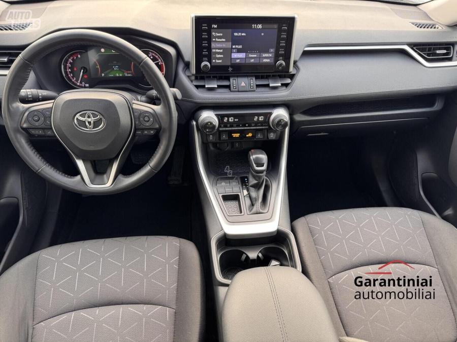 Zils Toyota RAV4 2021 Avižieniai, ar dzinēja tilpumu 2.00 L un nobraukumu 85 tūkst. km par 21500 €, foto 7 vietnē AUTOMOTO.COM.LV