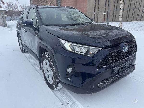 Zils Toyota RAV4 2021 Klaipėda, ar dzinēja tilpumu 2.49 L un nobraukumu 210 tūkst. km par 15400 €, foto 2 vietnē AUTOMOTO.COM.LV