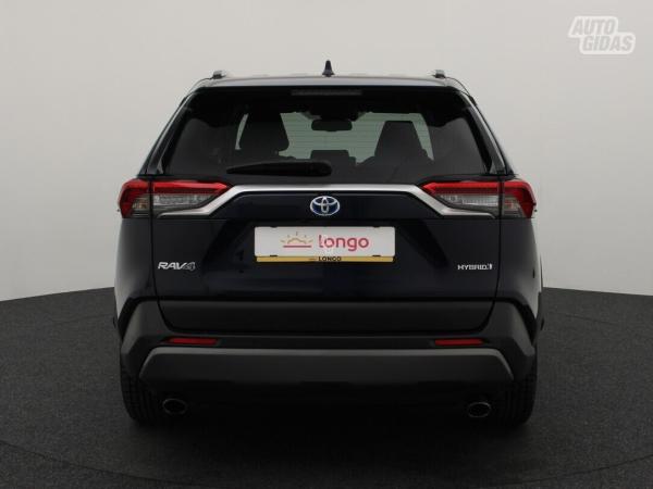 Zils Toyota RAV4 2021 Viļņa, ar dzinēja tilpumu 2.50 L un nobraukumu 129 tūkst. km par 26499 €, foto 5 vietnē AUTOMOTO.COM.LV