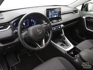 Zils Toyota RAV4 2021 Viļņa, ar dzinēja tilpumu 2.50 L un nobraukumu 129 tūkst. km par 26499 €, foto 16 vietnē AUTOMOTO.COM.LV