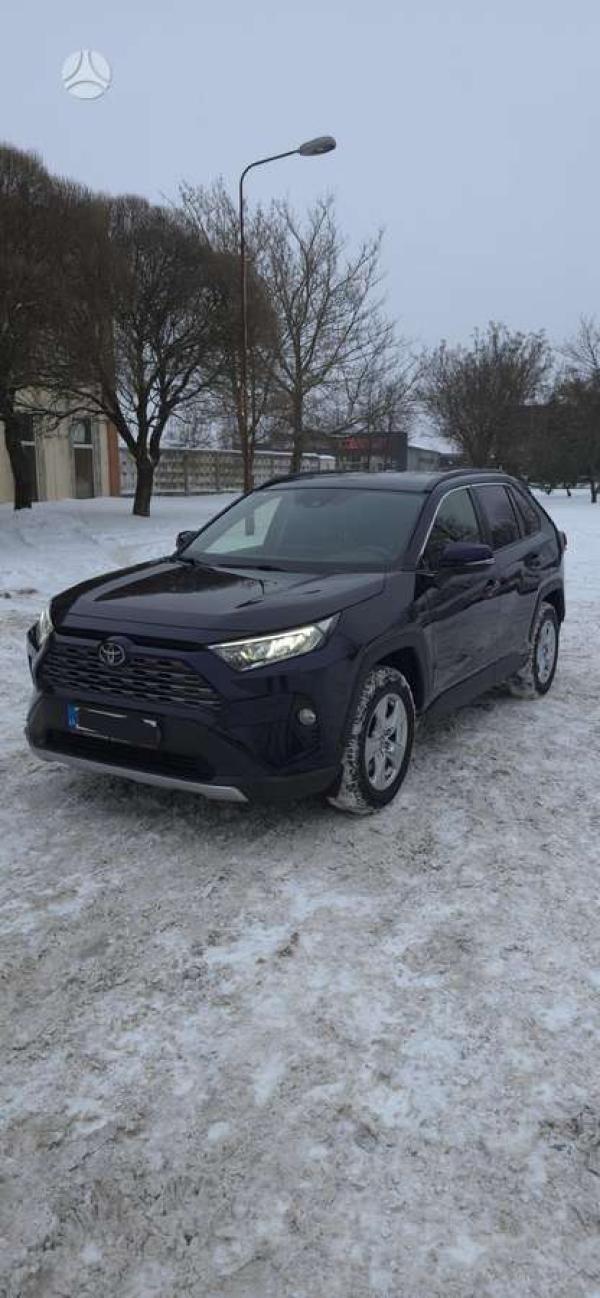 Zils Toyota RAV4 2021 Mažeikiai, ar dzinēja tilpumu 1.99 L un nobraukumu 52 tūkst. km par 24000 €, foto 1 vietnē AUTOMOTO.COM.LV