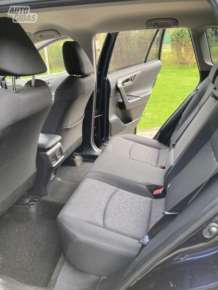 Zils Toyota RAV4 2021 Kaišiadorys, ar dzinēja tilpumu 2.00 L un nobraukumu 91 tūkst. km par 24000 €, foto 4 vietnē AUTOMOTO.COM.LV