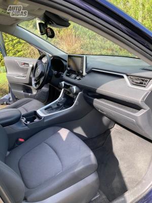 Zils Toyota RAV4 2021 Kaišiadorys, ar dzinēja tilpumu 2.00 L un nobraukumu 91 tūkst. km par 24000 €, foto 5 vietnē AUTOMOTO.COM.LV