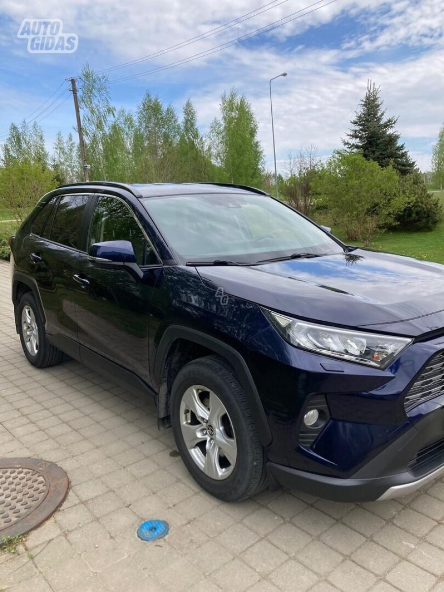 Zils Toyota RAV4 2021 Kaišiadorys, ar dzinēja tilpumu 2.00 L un nobraukumu 91 tūkst. km par 24000 €, foto 7 vietnē AUTOMOTO.COM.LV