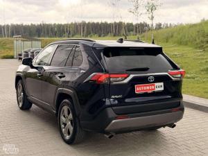 Zils Toyota RAV4 2021 Viļņa, ar dzinēja tilpumu 2.50 L un nobraukumu 85 tūkst. km par 26850 €, foto 8 vietnē AUTOMOTO.COM.LV