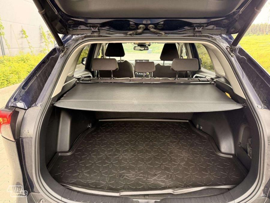 Zils Toyota RAV4 2021 Viļņa, ar dzinēja tilpumu 2.50 L un nobraukumu 85 tūkst. km par 26850 €, foto 15 vietnē AUTOMOTO.COM.LV