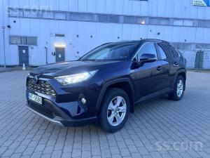 Blue Toyota RAV4 2021 in Riga, with an engine capacity of 2.50 L and mileage of 136 thousand km for 23900 €, photo  on AUTOMOTO.COM.LV