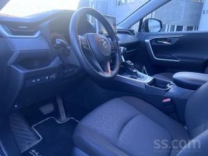 Zils Toyota RAV4 2021 Rīga, ar dzinēja tilpumu 2.50 L un nobraukumu 136 tūkst. km par 23900 €, foto 9 vietnē AUTOMOTO.COM.LV