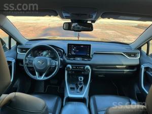 Zils Toyota RAV4 2021 Ventspils, ar dzinēja tilpumu 2.50 L un nobraukumu 82 tūkst. km par 26700 €, foto 6 vietnē AUTOMOTO.COM.LV