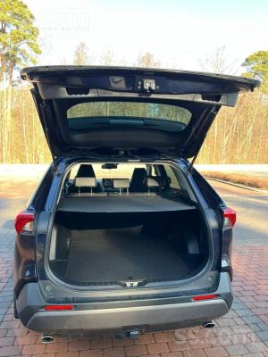 Zils Toyota RAV4 2021 Ventspils, ar dzinēja tilpumu 2.50 L un nobraukumu 82 tūkst. km par 26700 €, foto 9 vietnē AUTOMOTO.COM.LV