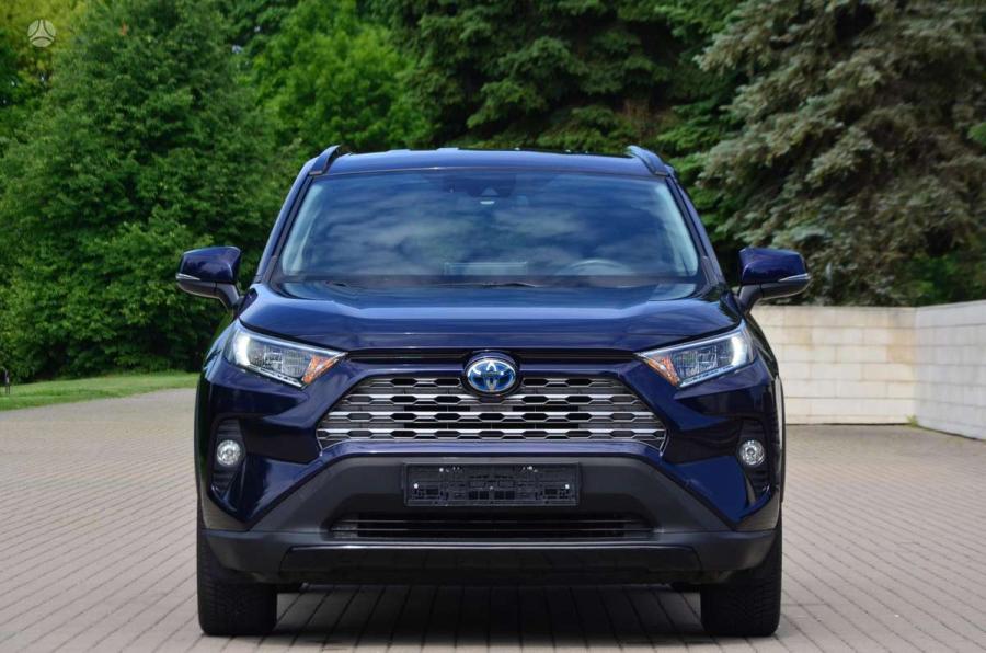 Blue Toyota RAV4 2021 in Vilnius, with an engine capacity of 2.49 L and mileage of 150 thousand km for 24200 €, photo 20 on AUTOMOTO.COM.LV
