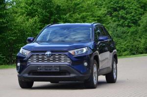 Blue Toyota RAV4 2021 in Vilnius, with an engine capacity of 2.49 L and mileage of 150 thousand km for 24200 €, photo 22 on AUTOMOTO.COM.LV