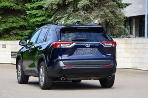 Blue Toyota RAV4 2021 in Vilnius, with an engine capacity of 2.49 L and mileage of 150 thousand km for 24200 €, photo 25 on AUTOMOTO.COM.LV