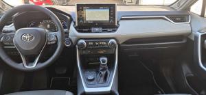 Blue Toyota RAV4 2021 in Vilnius, with an engine capacity of 2.49 L and mileage of 77 thousand km for 32850 €, photo 8 on AUTOMOTO.COM.LV
