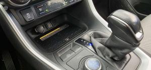 Blue Toyota RAV4 2021 in Vilnius, with an engine capacity of 2.49 L and mileage of 77 thousand km for 32850 €, photo 20 on AUTOMOTO.COM.LV