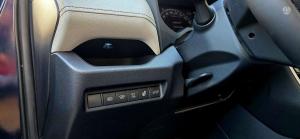 Blue Toyota RAV4 2021 in Vilnius, with an engine capacity of 2.49 L and mileage of 77 thousand km for 32850 €, photo 24 on AUTOMOTO.COM.LV