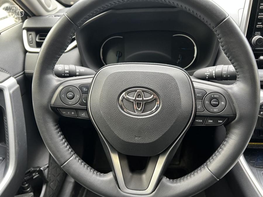 Zils Toyota RAV4 2021 Viļņa, ar dzinēja tilpumu 2.50 L un nobraukumu 116 tūkst. km par 25200 €, foto 12 vietnē AUTOMOTO.COM.LV