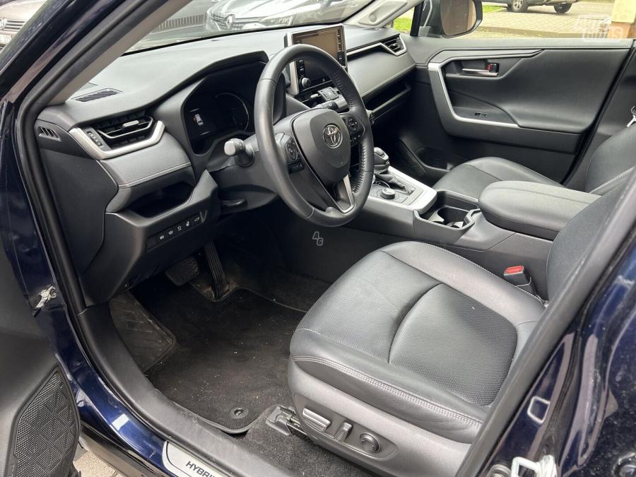 Zils Toyota RAV4 2021 Viļņa, ar dzinēja tilpumu 2.50 L un nobraukumu 116 tūkst. km par 25200 €, foto 13 vietnē AUTOMOTO.COM.LV
