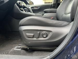 Zils Toyota RAV4 2021 Viļņa, ar dzinēja tilpumu 2.50 L un nobraukumu 116 tūkst. km par 25200 €, foto 15 vietnē AUTOMOTO.COM.LV