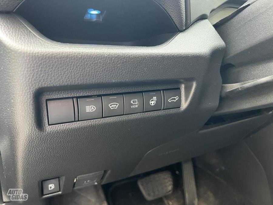 Zils Toyota RAV4 2021 Viļņa, ar dzinēja tilpumu 2.50 L un nobraukumu 116 tūkst. km par 25200 €, foto 19 vietnē AUTOMOTO.COM.LV