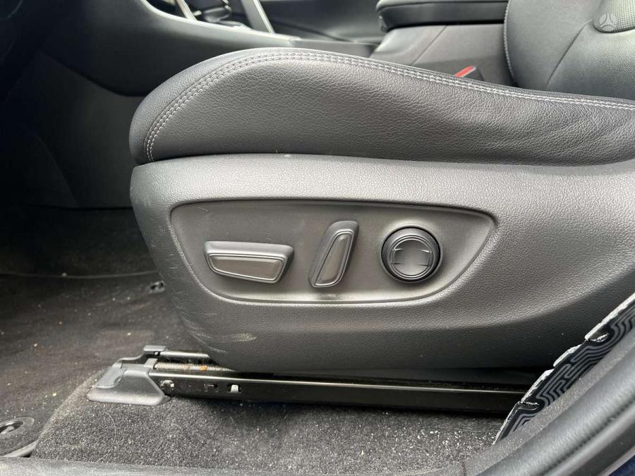 Zils Toyota RAV4 2021 Viļņa, ar dzinēja tilpumu 2.49 L un nobraukumu 116 tūkst. km par 25000 €, foto 15 vietnē AUTOMOTO.COM.LV