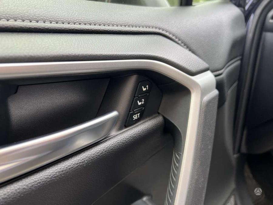 Zils Toyota RAV4 2021 Viļņa, ar dzinēja tilpumu 2.49 L un nobraukumu 116 tūkst. km par 25000 €, foto 16 vietnē AUTOMOTO.COM.LV