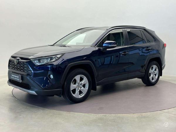 Синий Тойота РАВ 4 2021 в Паневежис, объемом двигателя 1.99 л и пробегом 100 тыс. км за 25990 €, фото 1 на AUTOMOTO.COM.LV