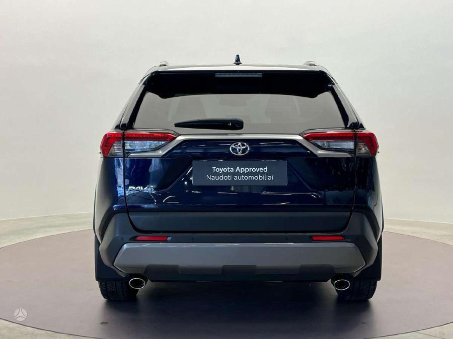 Zils Toyota RAV4 2021 Panevēža, ar dzinēja tilpumu 1.99 L un nobraukumu 100 tūkst. km par 25990 €, foto 8 vietnē AUTOMOTO.COM.LV