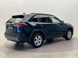 Zils Toyota RAV4 2021 Panevēža, ar dzinēja tilpumu 1.99 L un nobraukumu 100 tūkst. km par 25990 €, foto 9 vietnē AUTOMOTO.COM.LV