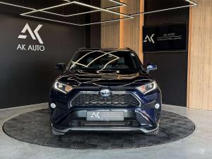 Blue Toyota RAV4 2021 in Kaunas, with an engine capacity of 2.49 L and mileage of 141 thousand km for 29890 €, photo 5 on AUTOMOTO.COM.LV
