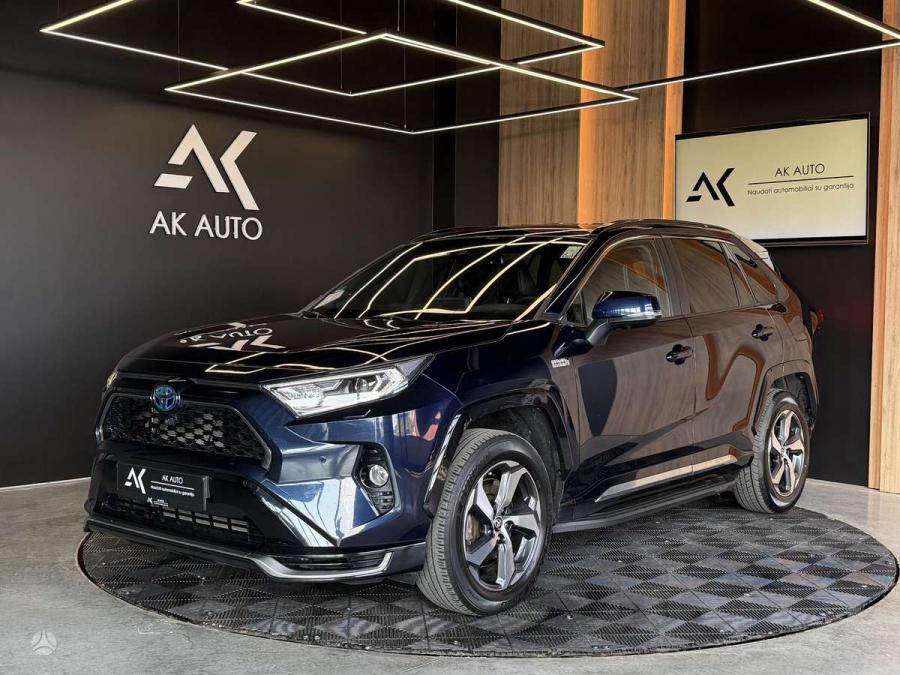 Blue Toyota RAV4 2021 in Kaunas, with an engine capacity of 2.49 L and mileage of 141 thousand km for 29890 €, photo 7 on AUTOMOTO.COM.LV