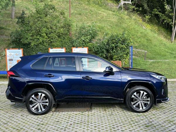 Zils Toyota RAV4 2021 Kauņa, ar dzinēja tilpumu 2.49 L un nobraukumu 187 tūkst. km par 27950 €, foto 7 vietnē AUTOMOTO.COM.LV