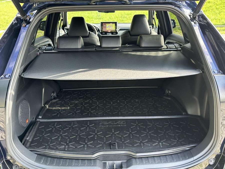 Blue Toyota RAV4 2021 in Kaunas, with an engine capacity of 2.49 L and mileage of 187 thousand km for 27950 €, photo 23 on AUTOMOTO.COM.LV