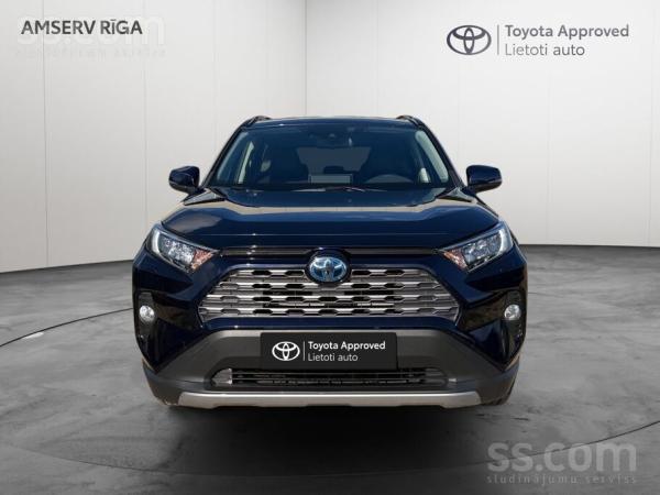 Toyota RAV4 2021 Rīga vietnē Zils Toyota RAV4 2021 Rīga, ar dzinēja tilpumu 2.50 L un nobraukumu 75 tūkst. km par 27700 €, foto 6 vietnē AUTOMOTO.COM.LV