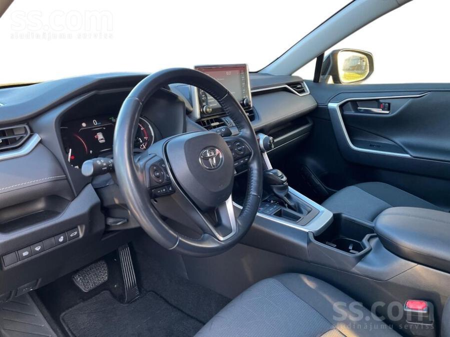 Zils Toyota RAV4 2022 Rīga, ar dzinēja tilpumu 2.00 L un nobraukumu 87 tūkst. km par 25990 €, foto 12 vietnē AUTOMOTO.COM.LV
