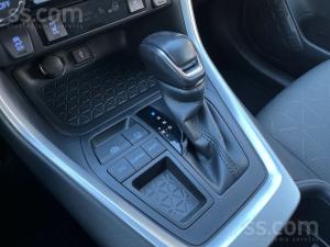 Zils Toyota RAV4 2022 Rīga, ar dzinēja tilpumu 2.00 L un nobraukumu 87 tūkst. km par 25990 €, foto 15 vietnē AUTOMOTO.COM.LV