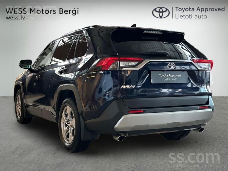 Zils Toyota RAV4 2022 Rīga, ar dzinēja tilpumu 2.00 L un nobraukumu 87 tūkst. km par 25990 €, foto 22 vietnē AUTOMOTO.COM.LV