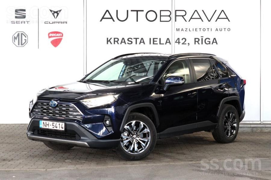 Zils Toyota RAV4 2022 Rīga, ar dzinēja tilpumu 2.50 L un nobraukumu 46 tūkst. km par 31490 €, foto 1 vietnē AUTOMOTO.COM.LV
