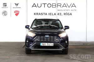 Zils Toyota RAV4 2022 Rīga, ar dzinēja tilpumu 2.50 L un nobraukumu 46 tūkst. km par 31490 €, foto 3 vietnē AUTOMOTO.COM.LV