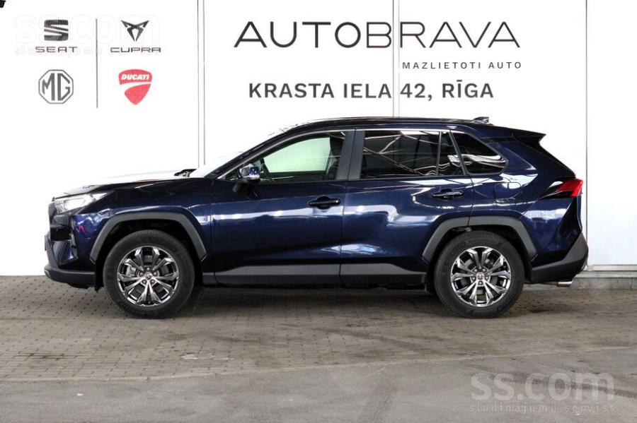 Zils Toyota RAV4 2022 Rīga, ar dzinēja tilpumu 2.50 L un nobraukumu 46 tūkst. km par 31490 €, foto 5 vietnē AUTOMOTO.COM.LV