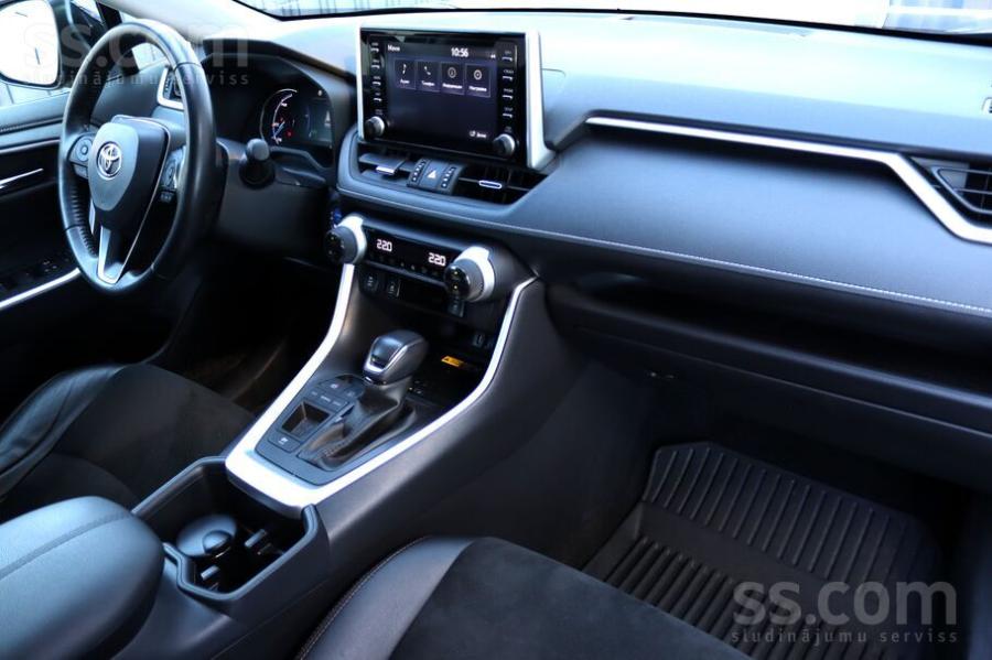 Zils Toyota RAV4 2022 Rīga, ar dzinēja tilpumu 2.50 L un nobraukumu 46 tūkst. km par 31490 €, foto 25 vietnē AUTOMOTO.COM.LV