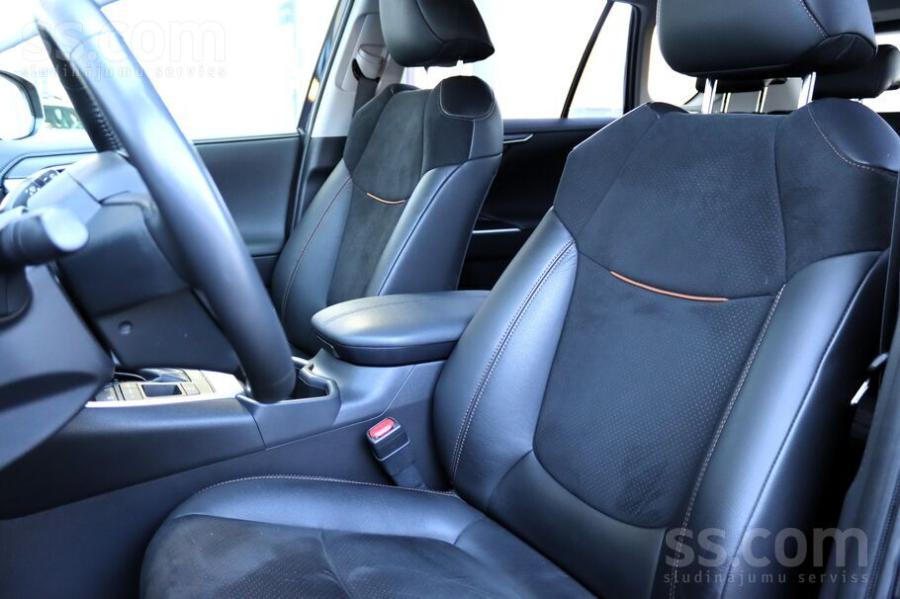 Zils Toyota RAV4 2022 Rīga, ar dzinēja tilpumu 2.50 L un nobraukumu 46 tūkst. km par 31490 €, foto 26 vietnē AUTOMOTO.COM.LV