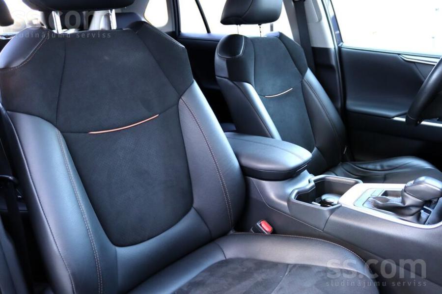 Zils Toyota RAV4 2022 Rīga, ar dzinēja tilpumu 2.50 L un nobraukumu 46 tūkst. km par 31490 €, foto 27 vietnē AUTOMOTO.COM.LV