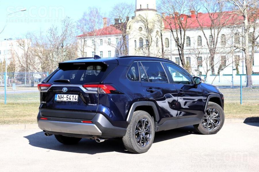 Zils Toyota RAV4 2022 Rīga, ar dzinēja tilpumu 2.50 L un nobraukumu 46 tūkst. km par 31490 €, foto 33 vietnē AUTOMOTO.COM.LV