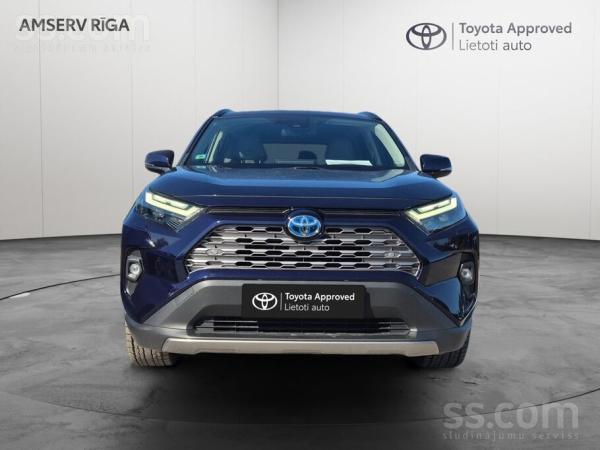 Blue Toyota RAV4 2022 in Riga, with an engine capacity of 2.50 L and mileage of 119 thousand km for 28700 €, photo 5 on AUTOMOTO.COM.LV