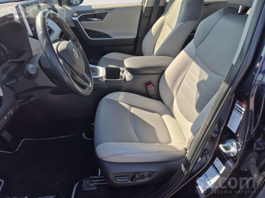 Zils Toyota RAV4 2022 Rīga, ar dzinēja tilpumu 2.50 L un nobraukumu 119 tūkst. km par 28700 €, foto 12 vietnē AUTOMOTO.COM.LV