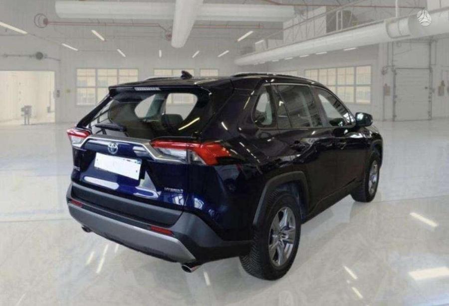 Zils Toyota RAV4 2022 Viļņa, ar dzinēja tilpumu 2.49 L un nobraukumu 148 tūkst. km par 24490 €, foto 3 vietnē AUTOMOTO.COM.LV