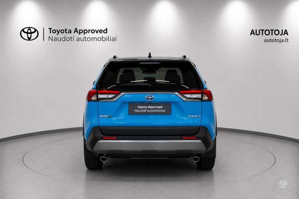 Blue Toyota RAV4 2022 in Kaunas, with an engine capacity of 2.49 L and mileage of 100 thousand km for 30900 €, photo 4 on AUTOMOTO.COM.LV