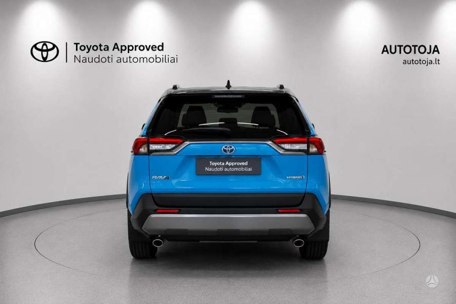 Zils Toyota RAV4 2022 Kauņa, ar dzinēja tilpumu 2.49 L un nobraukumu 100 tūkst. km par 30900 €, foto 5 vietnē AUTOMOTO.COM.LV