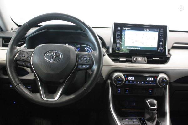 Blue Toyota RAV4 2022 in Kaunas, with an engine capacity of 2.49 L and mileage of 100 thousand km for 30900 €, photo 9 on AUTOMOTO.COM.LV